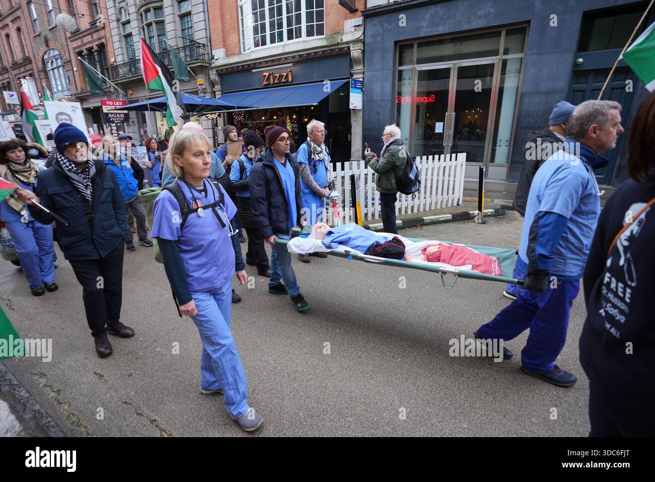 Irish Health Workers for Palestine pass the Gaza Solidarty Nativity ...