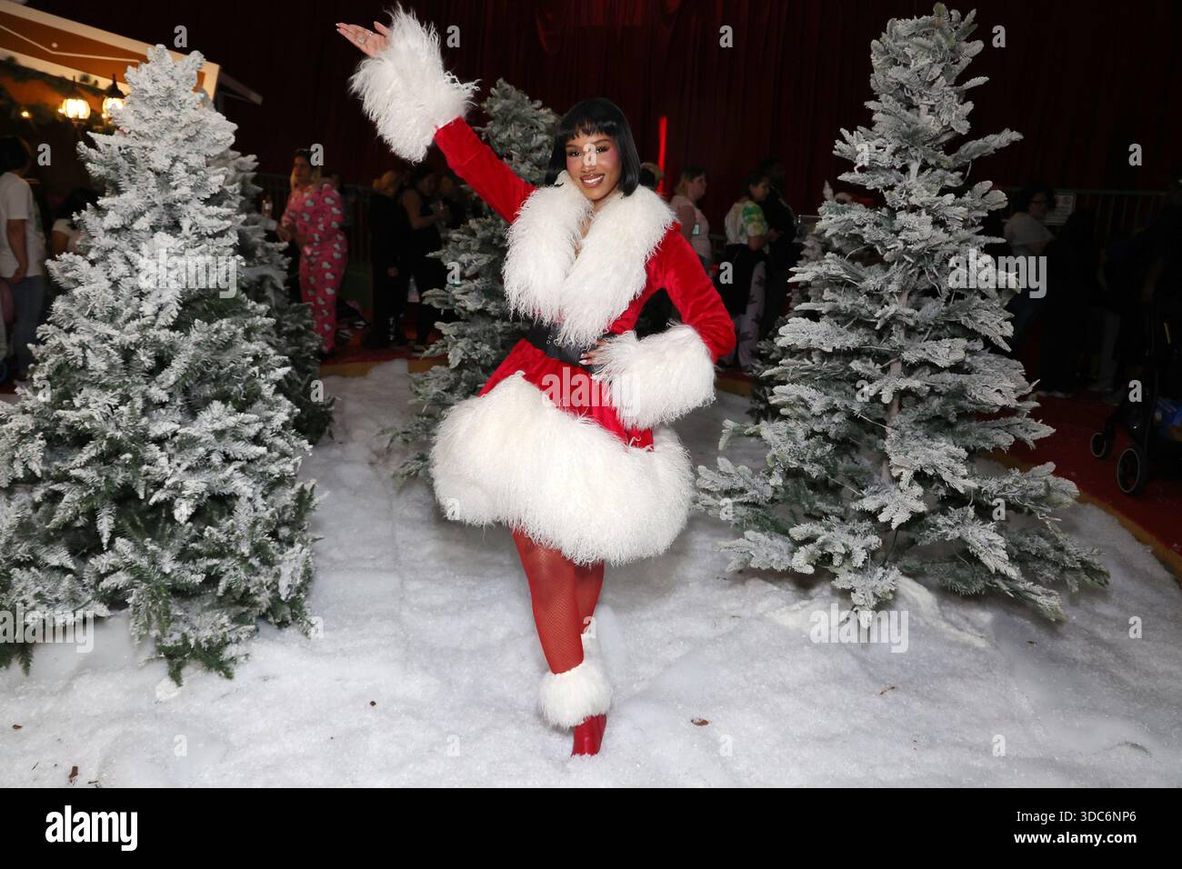 19 December 2025 - Los Angeles, California - Raven Tracy. 'Santa, Snow ...