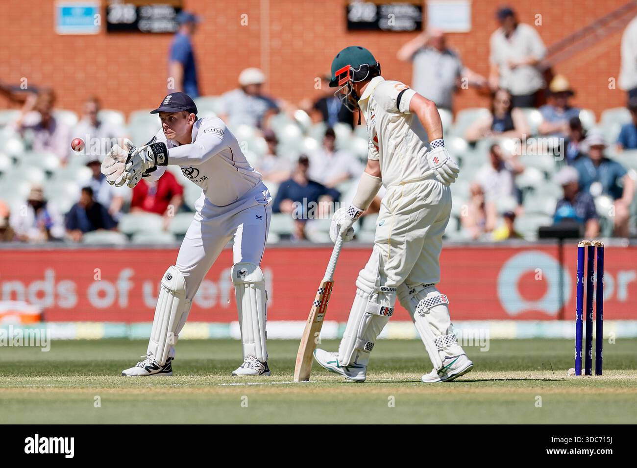 JAMIE SMITH of England, and TRAVIS HEAD of Australia,, during the 3rd ...