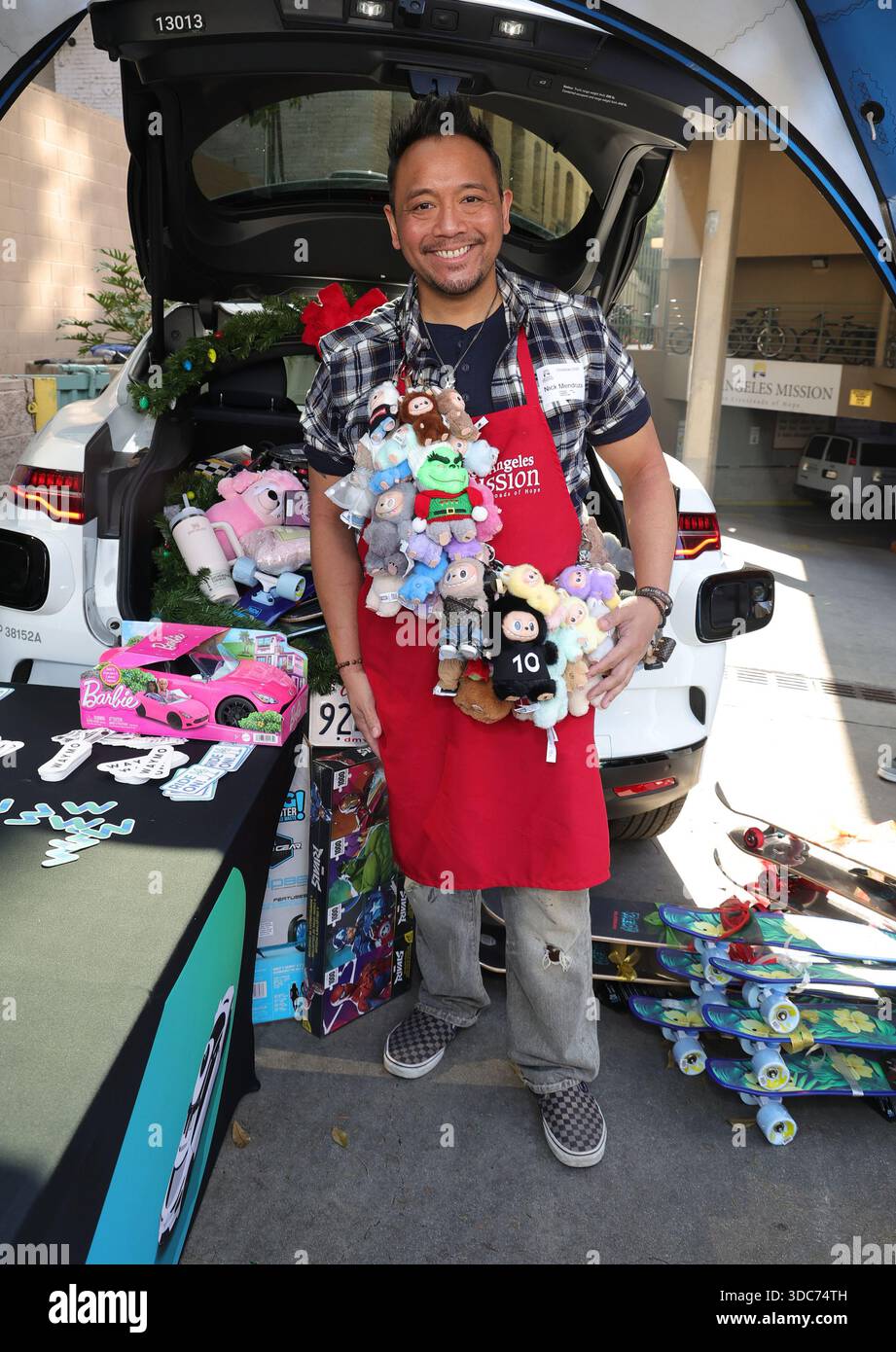 19 December 2025 - Los Angeles, California - Nick Mendoza. Hope The ...