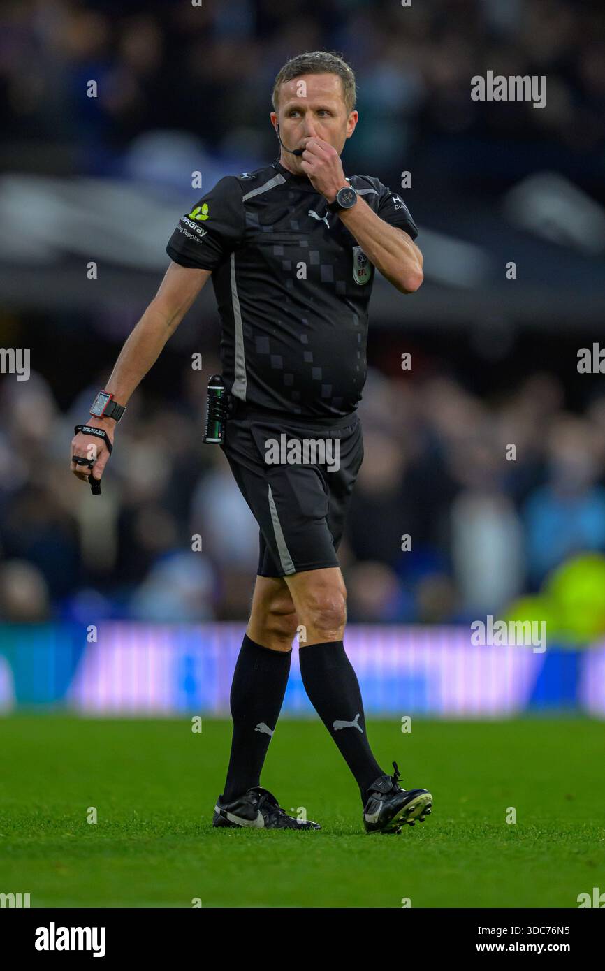 Referee David Webb during the Sky Bet Championship game between Ipswich ...