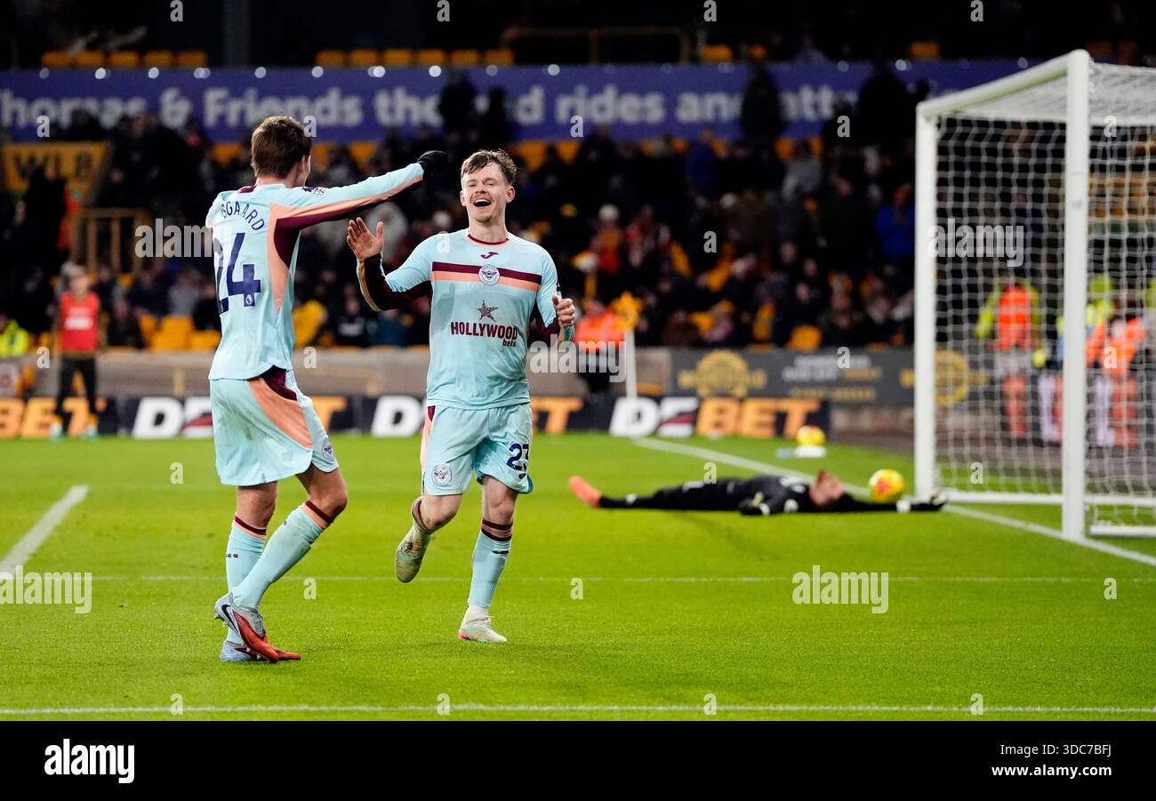 Brentford's Keane Lewis-Potter celebrates scoring his sides second goal ...
