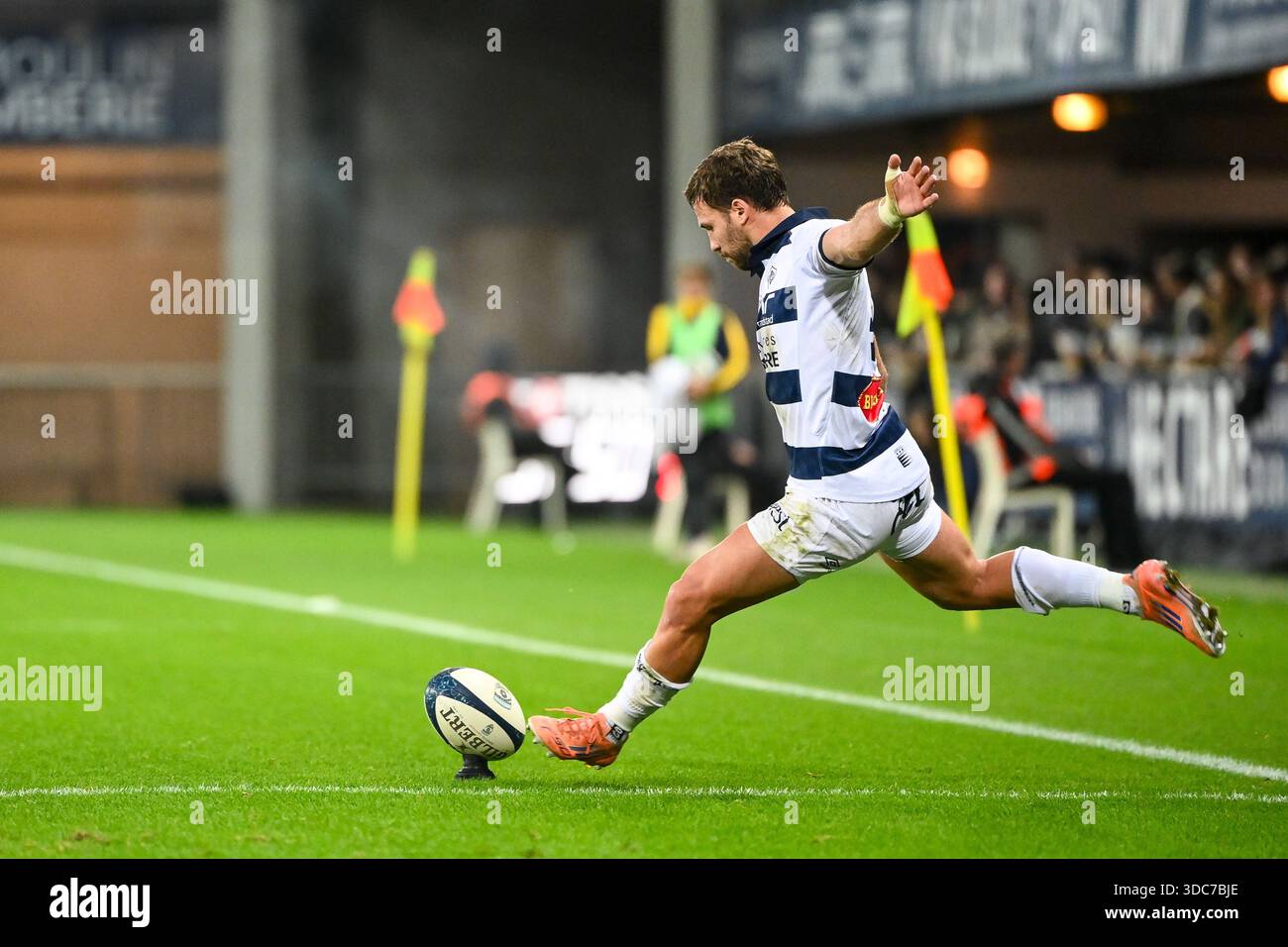 Jeremy FERNANDEZ of Castres during the Top 14 match between Montpellier ...