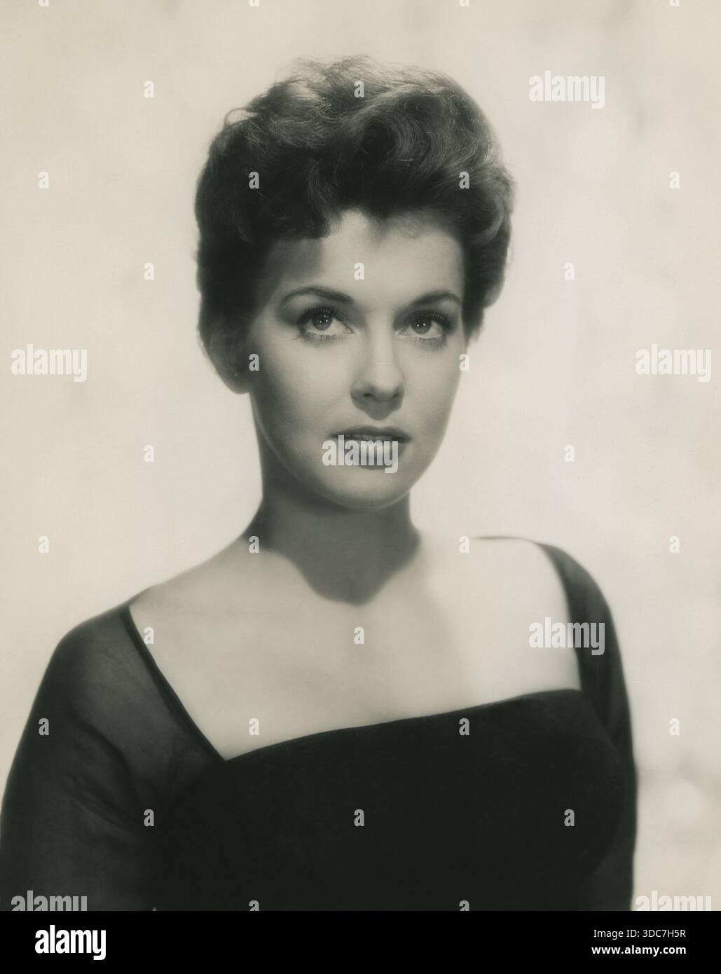 Donna Douglas (1932-2015), actriz de cine estadounidense Stock Photo ...