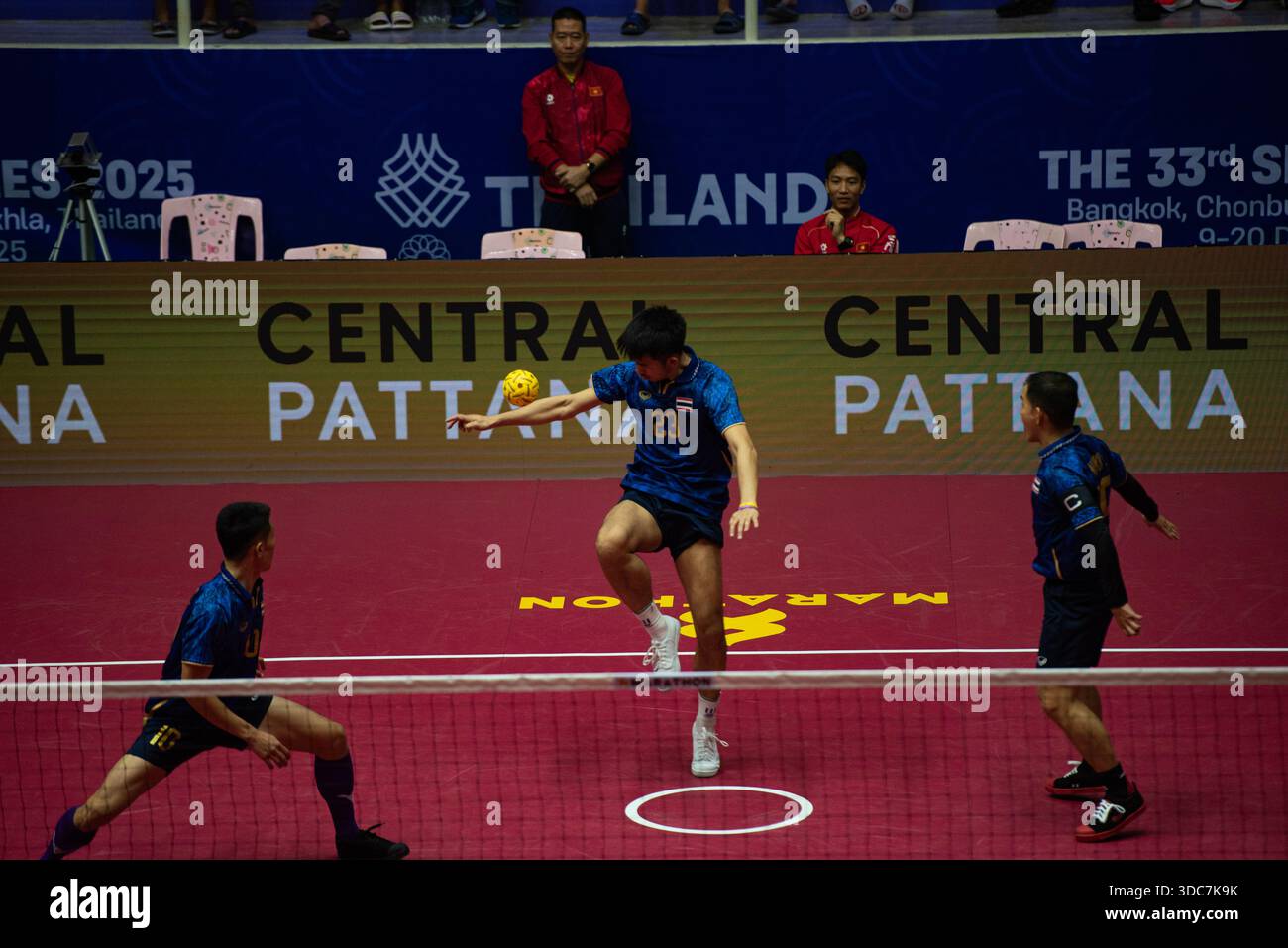 #23 KRITSANAPONG NONTAKOTE of Thailand(Blue) Spiking acrobatic kick on ...