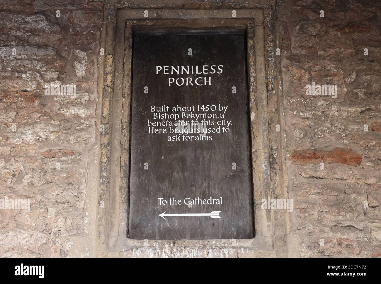Penniless porch wells information hi-res stock photography and images ...