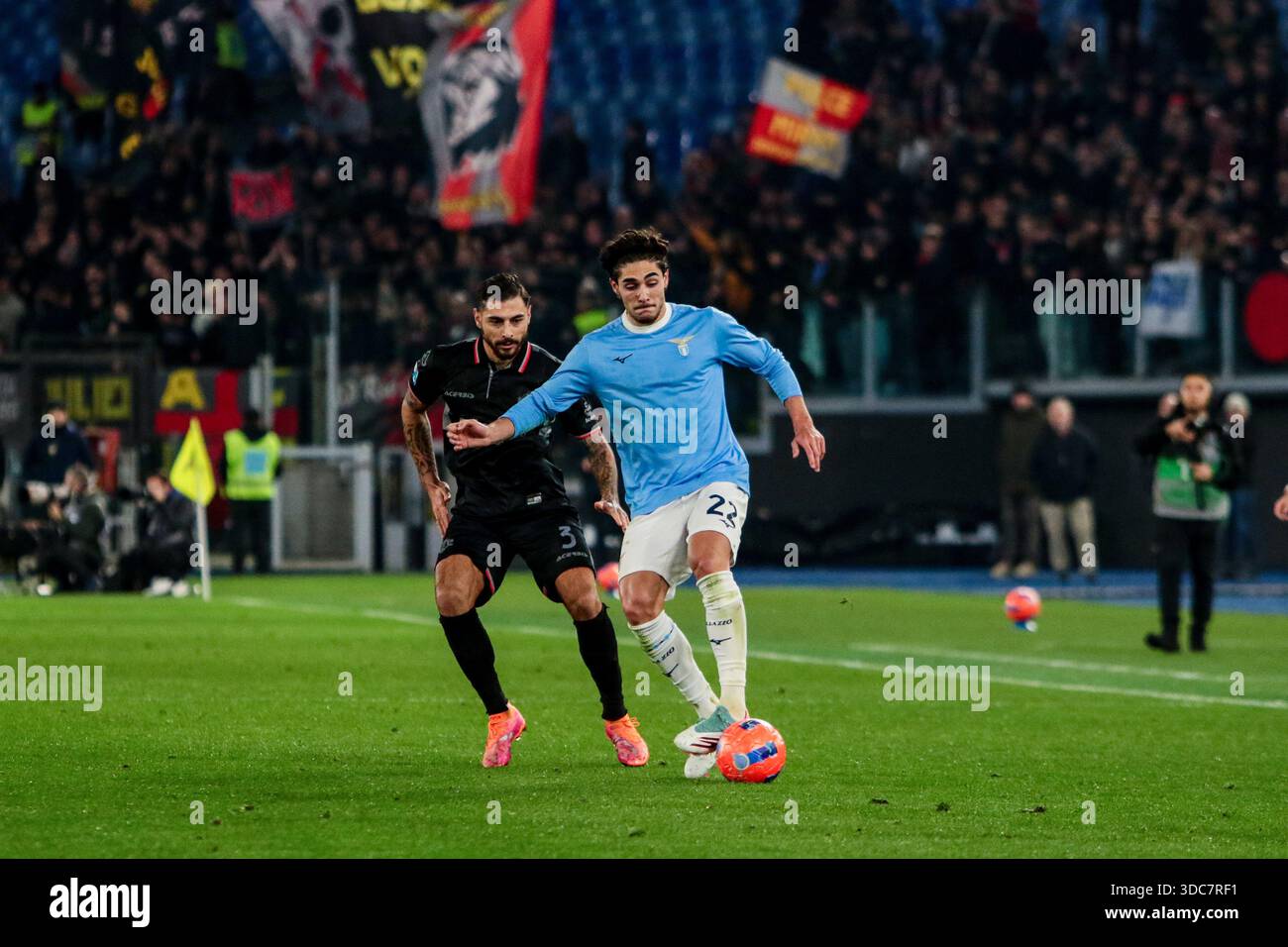 Matteo Cancellieri of SS Lazio and Giuseppe Pezzella of US Cremonese ...