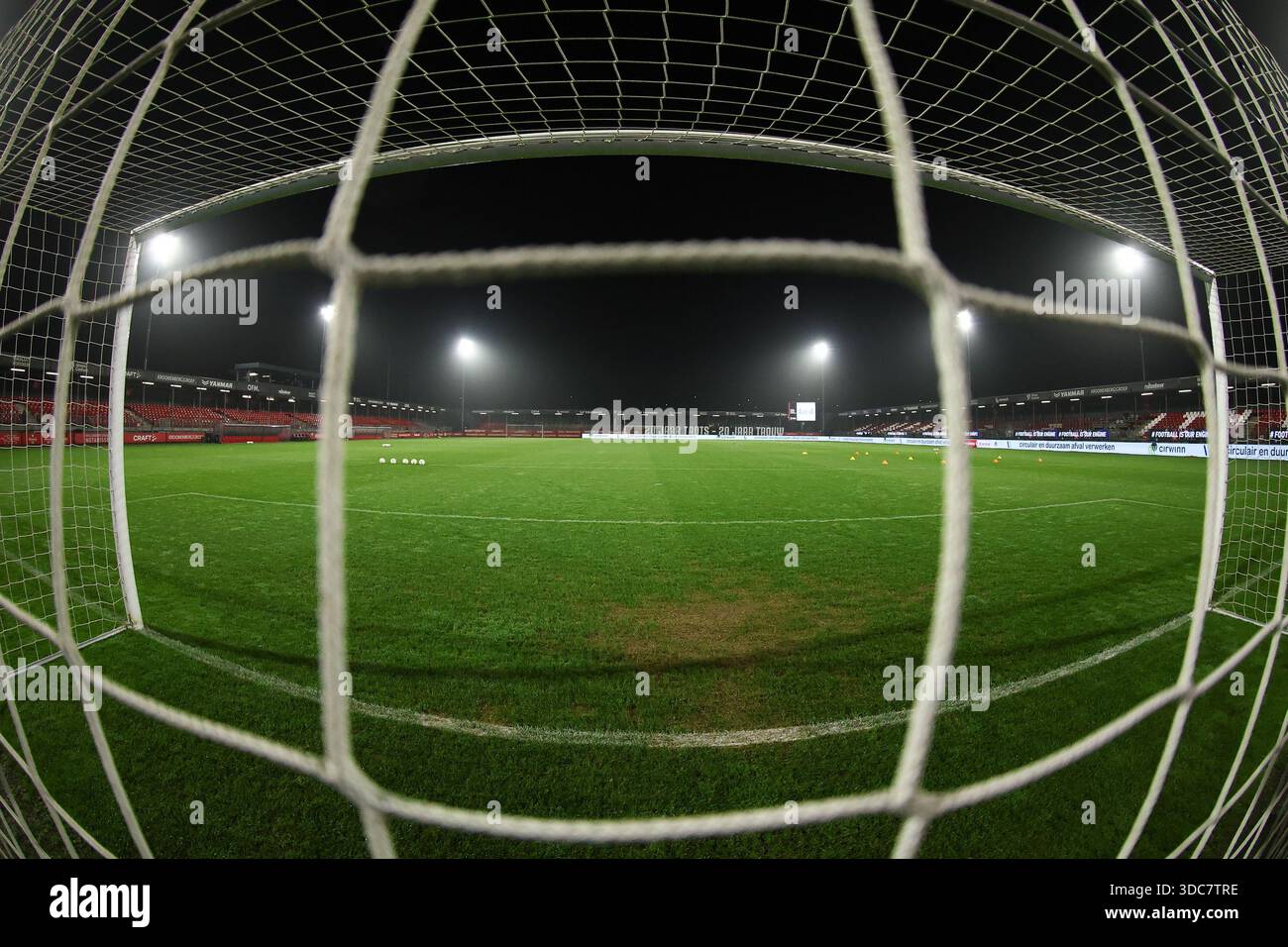 ALMERE , 20-12-2025 , Yanmar stadium , season 2025 / 2026 , Dutch ...