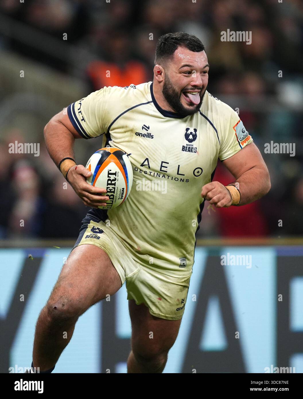 Bristol Bears' Ellis Genge scores his side's sixth try of the game ...