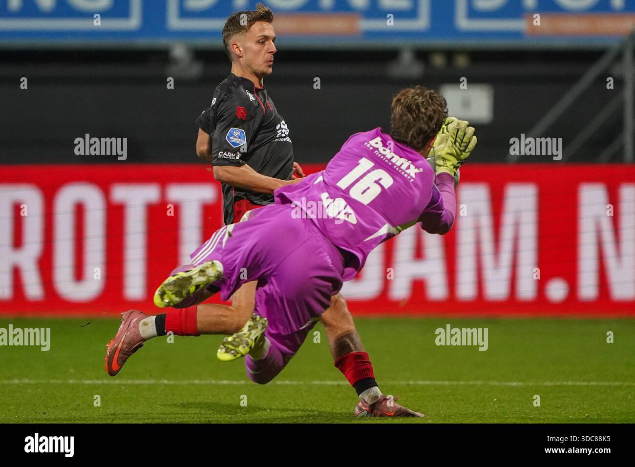 ROTTERDAM, NETHERLANDS - DECEMBER 20: Rick Meissen of Excelsior ...
