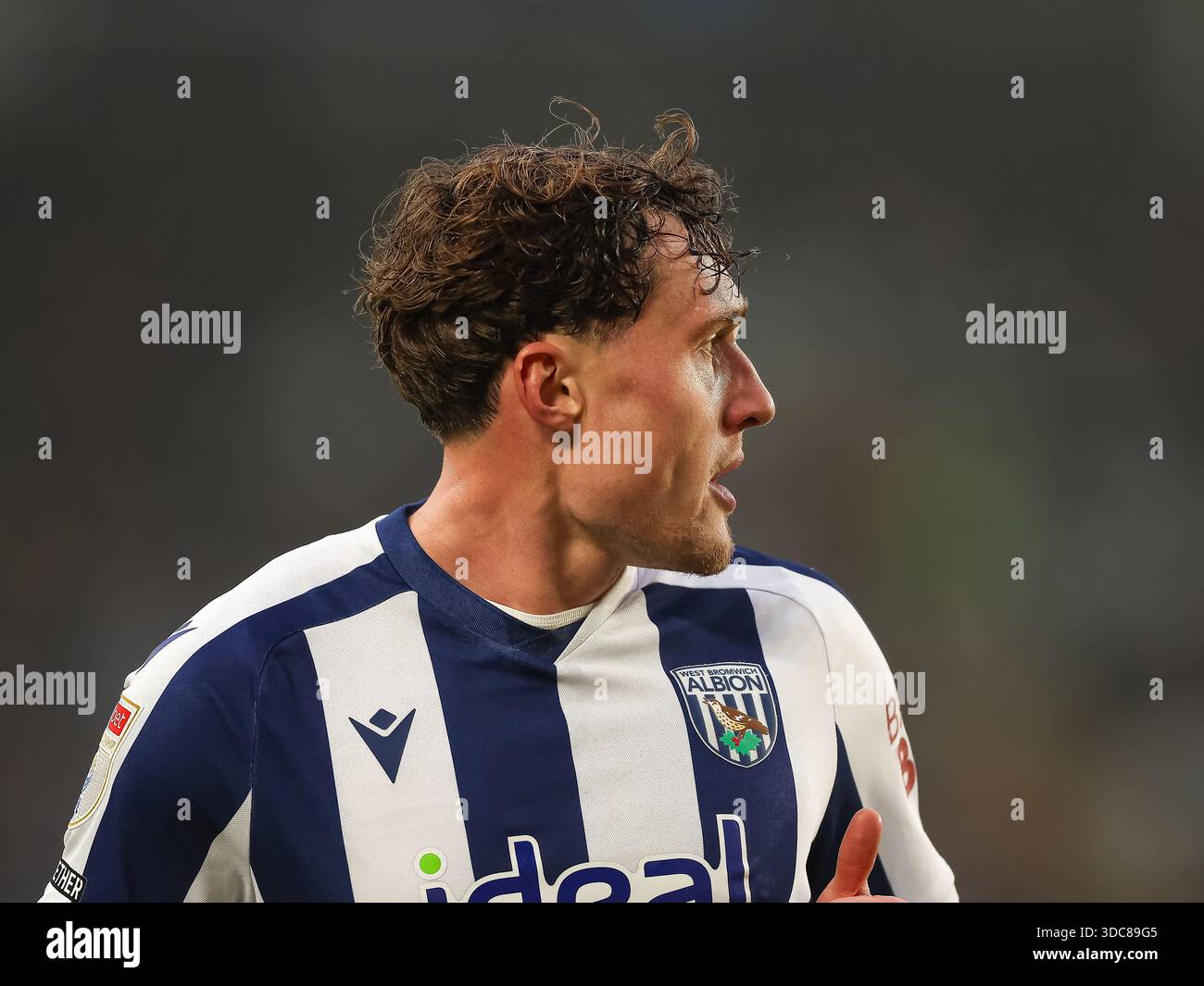 HULL, ENGLAND - DECEMBER 20: Callum Styles of West Bromwich Albion ...
