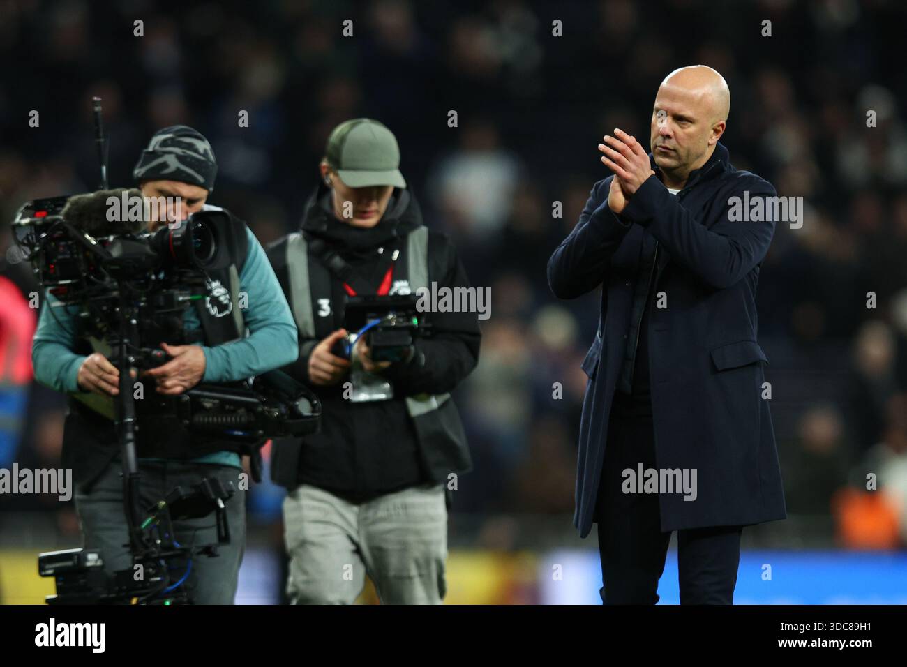 LONDON, UK - 20th Dec 2025: Liverpool manager Arne Slot applauds the ...