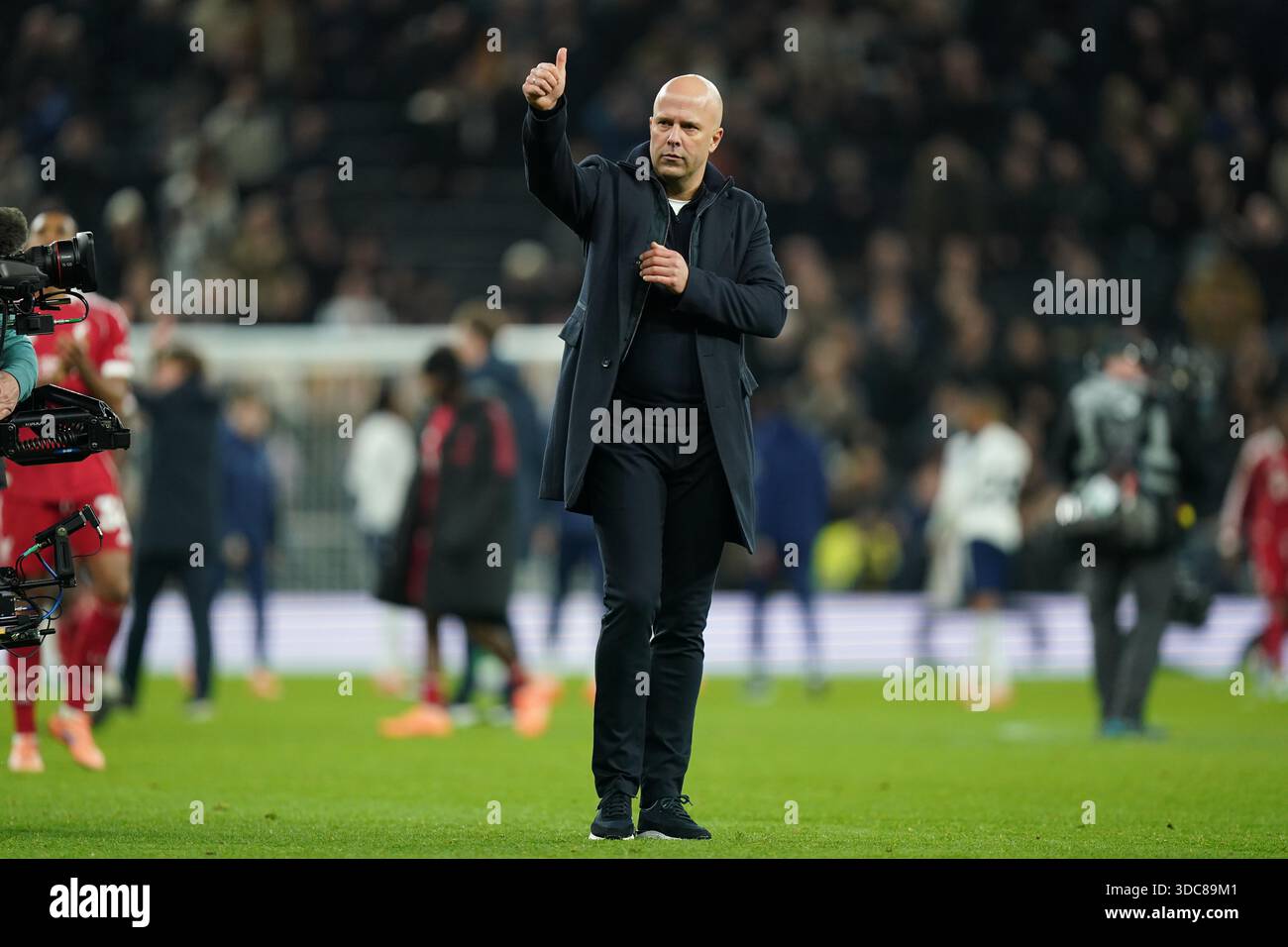 Arne Slot, Manger of Liverpool clapping the fans after the Tottenham ...