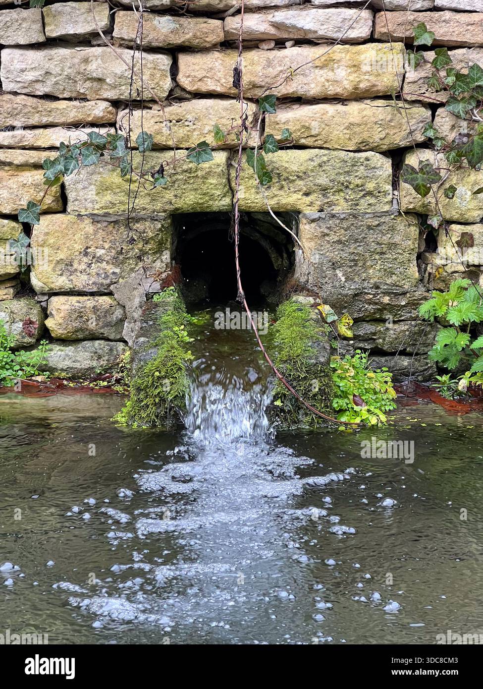 Stone culvert hi-res stock photography and images - Alamy