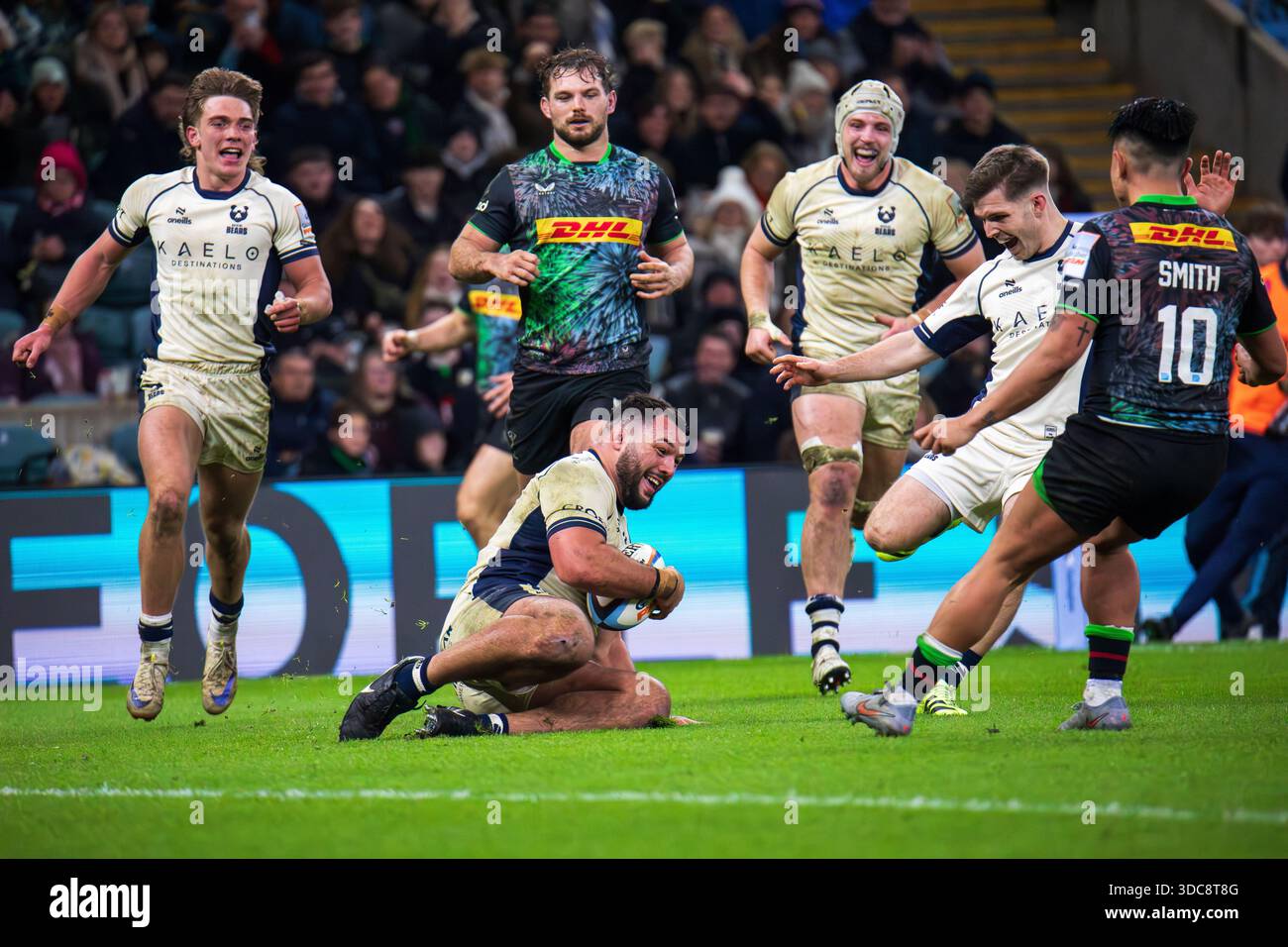 London, UK, 20th December 2025 Bristol Bears prop Ellis Genge attacks ...