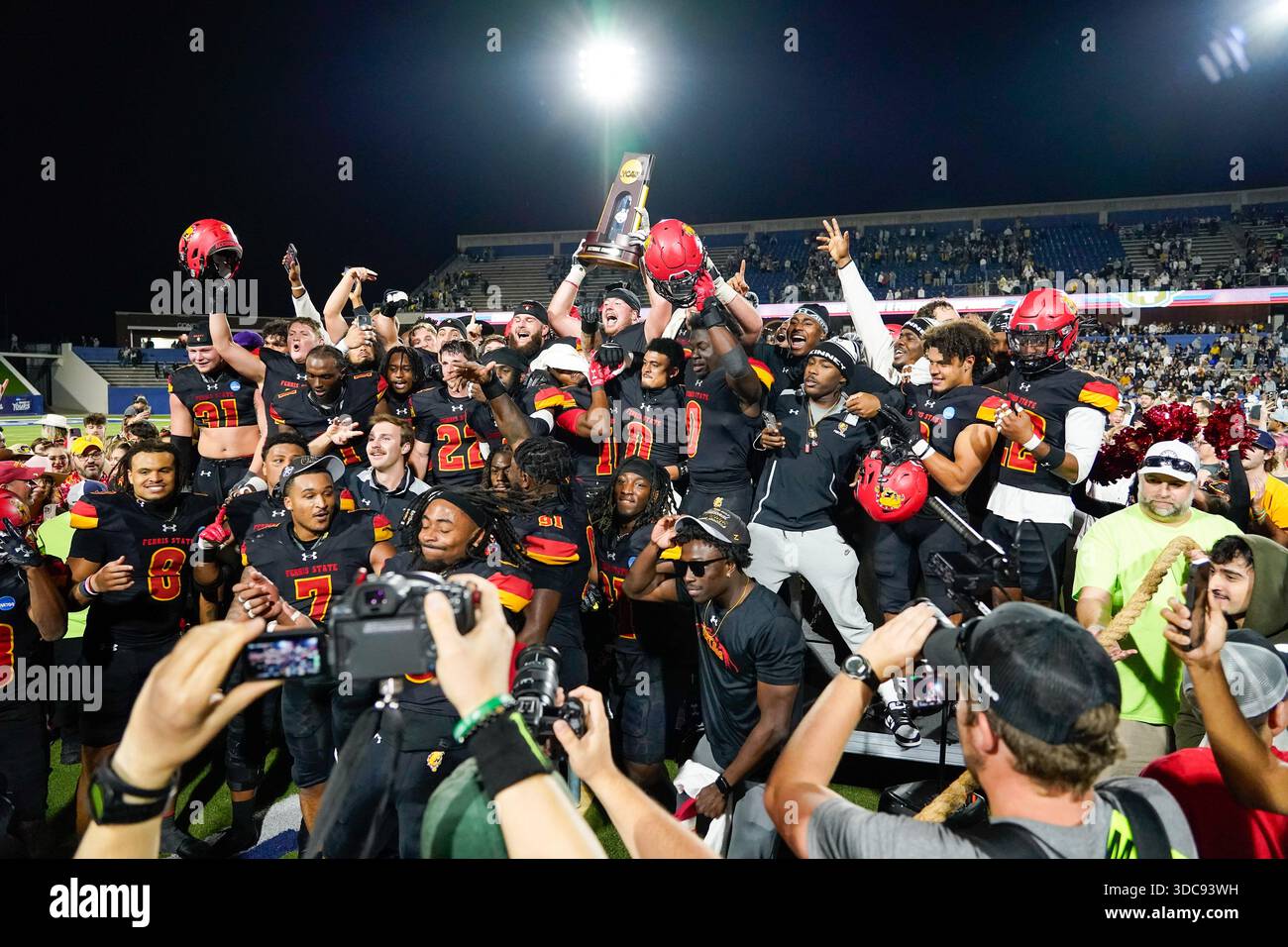 The Ferris State Bulldogs celebrate after winning the NCAA Division II ...