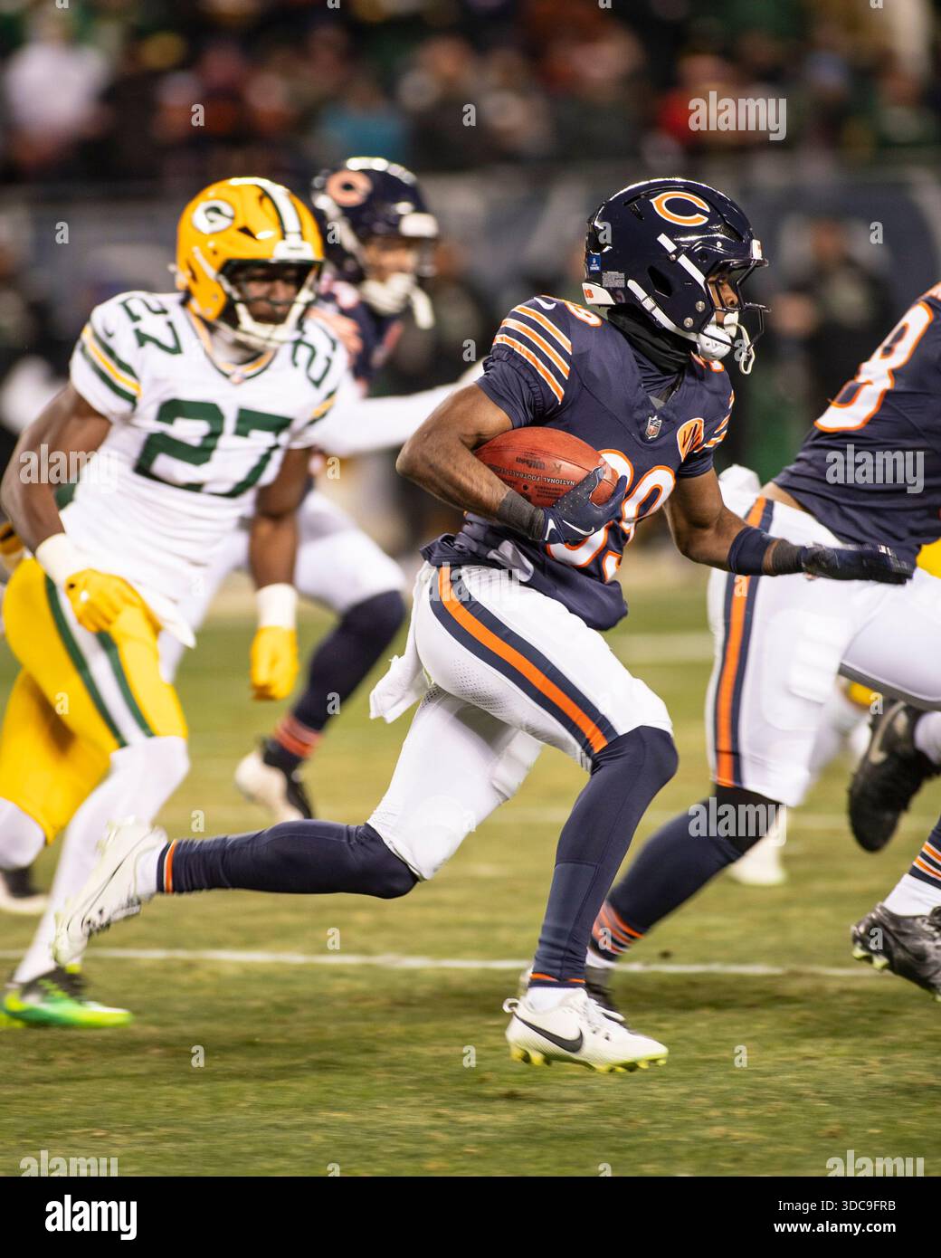 December 20, 2025: Chicago Bears Josh Blackwell (39) runs with the ball ...