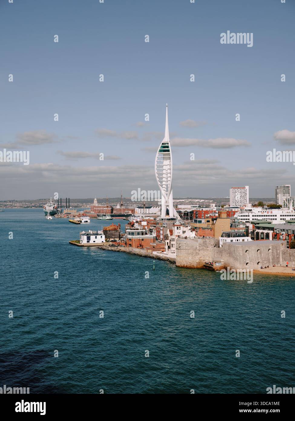 Porstmouth harbour landscape hi-res stock photography and images - Alamy