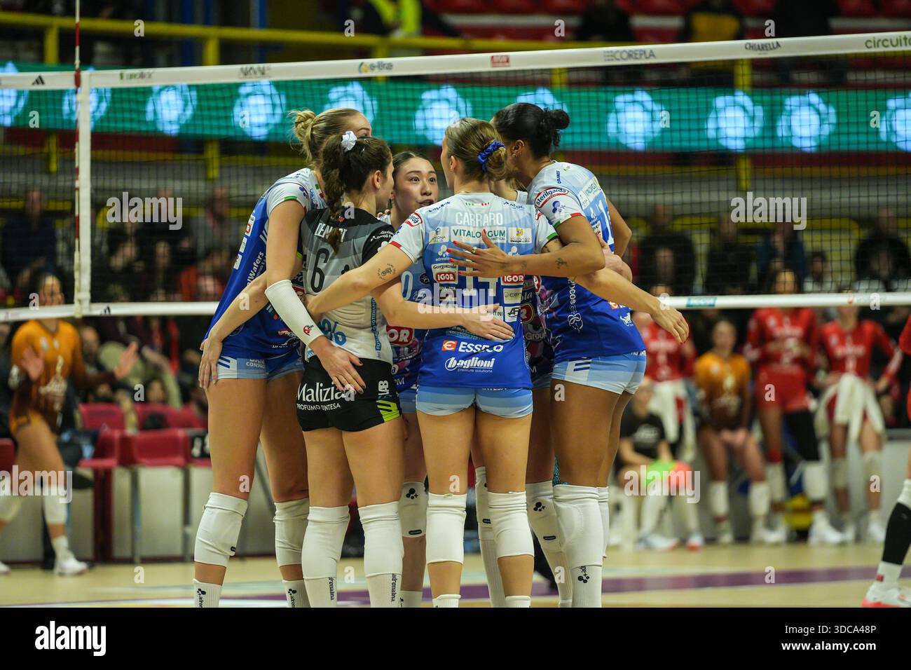 Line up (Igor Gorgonzola Novara) during Eurotek Laica Uyba vs Igor ...