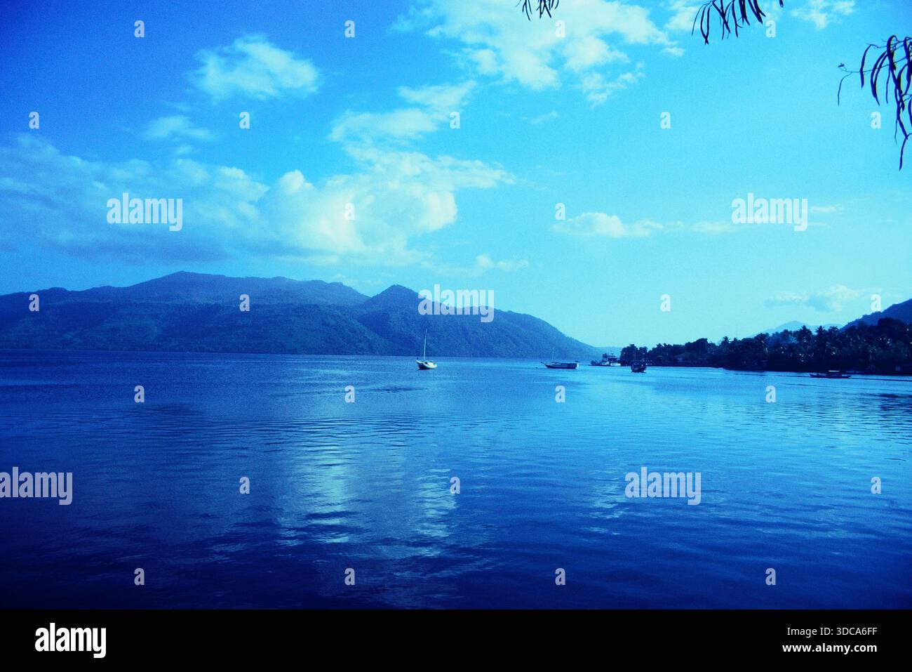 Kalabahi bay hi-res stock photography and images - Alamy