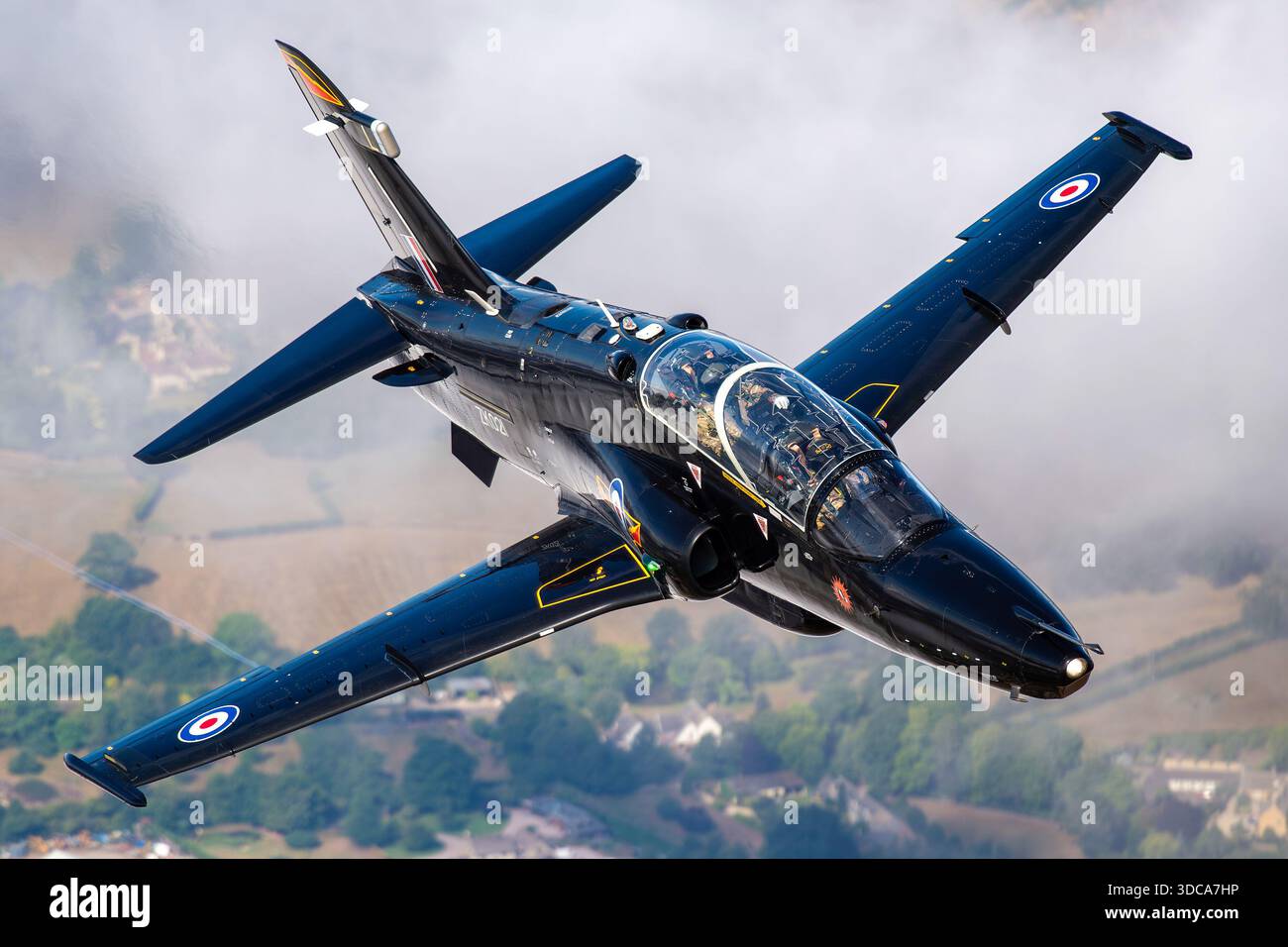 A Royal Air Force BAE Systems Hawk T.2 training aircraft with ...
