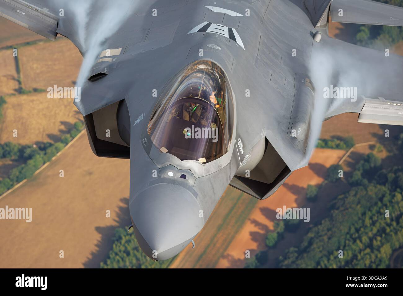 The U.S. Air Force operates the Lockheed Martin F-35 Lightning II ...