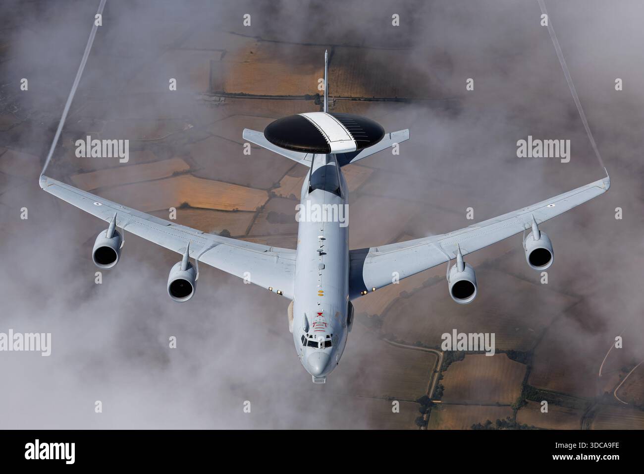 The French Air Force Boeing E-3F Sentry, based on the Boeing 707-300 ...