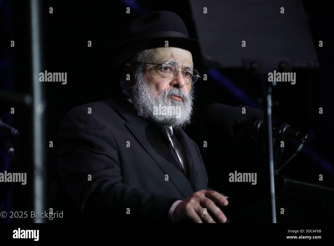 Rabbi yehoram ulman hi-res stock photography and images - Alamy