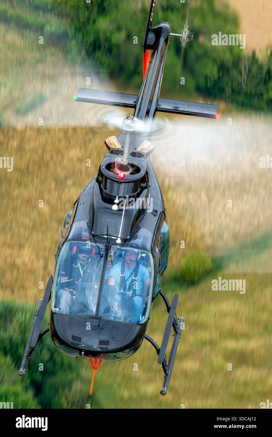 Bell 206b jetranger helicopter hi-res stock photography and images - Alamy