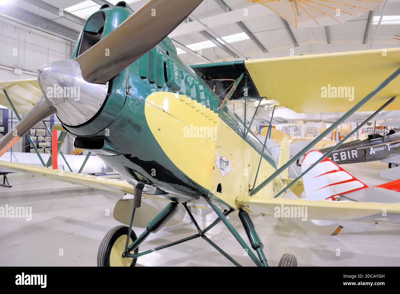 Hermes 2 engine hi-res stock photography and images - Alamy