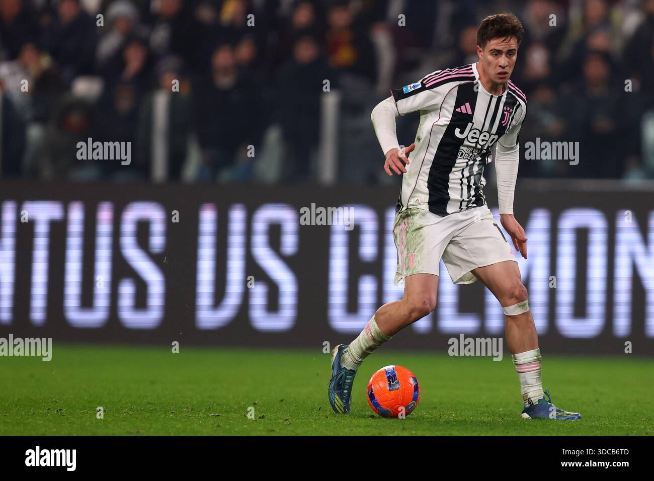 Kenan Yildiz of Juventus Fc in action during the Serie A match beetween ...