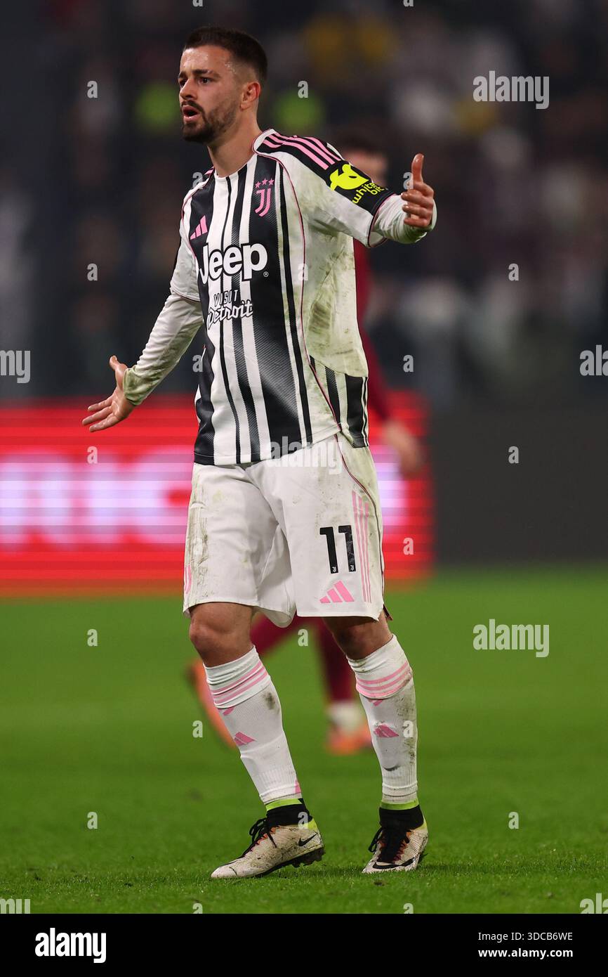 Edon Zhegrova of Juventus Fc gestures during the Serie A match beetween ...