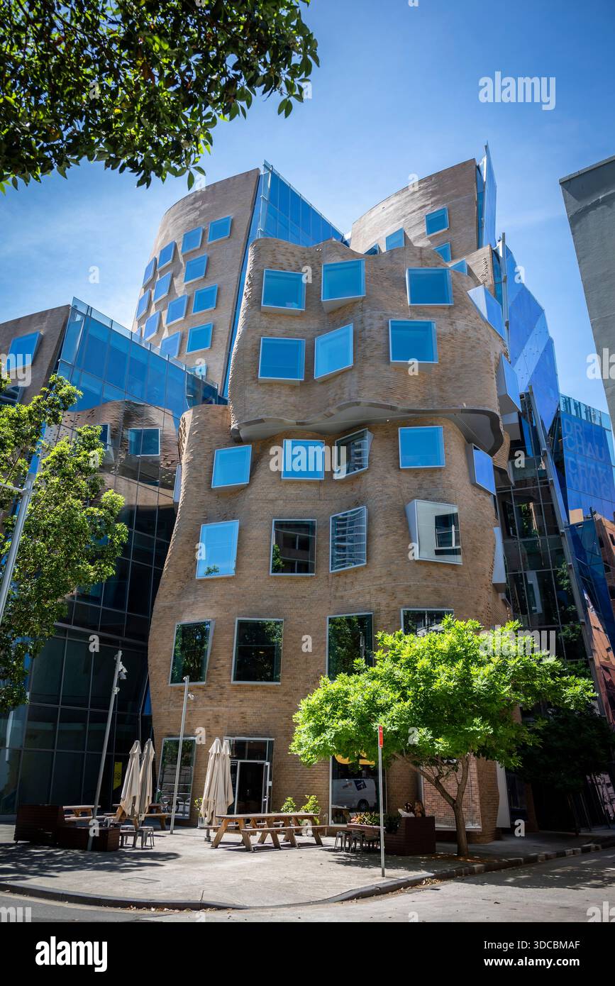 Dr Chau Chak Wing Building, UTS Business School, designed by Frank ...