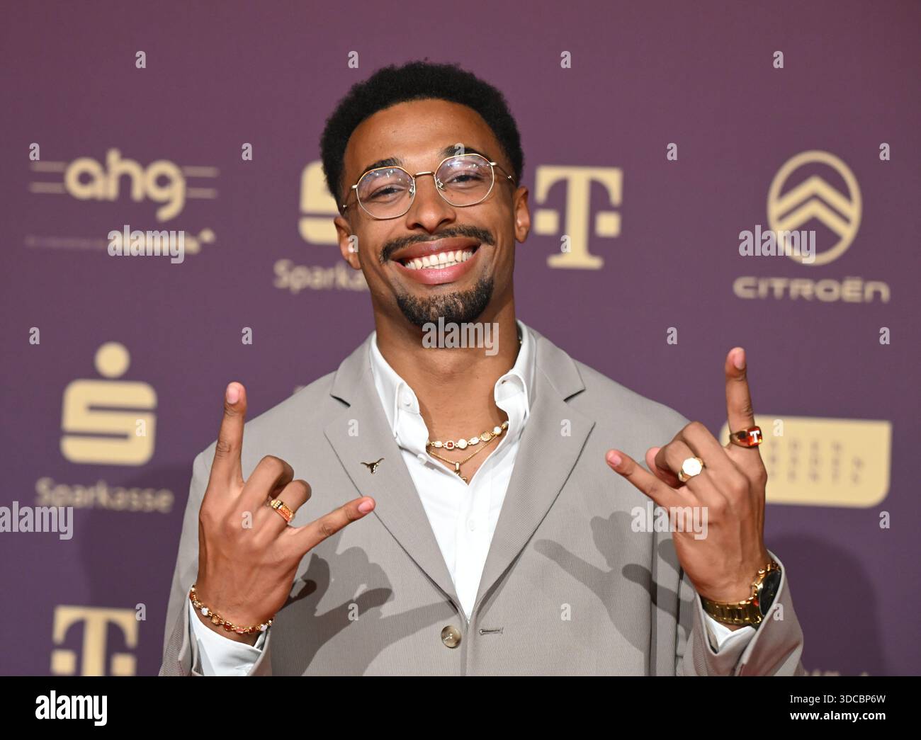 21 December 2025, Baden-Württemberg, Baden-Baden: Decathlete Leo ...