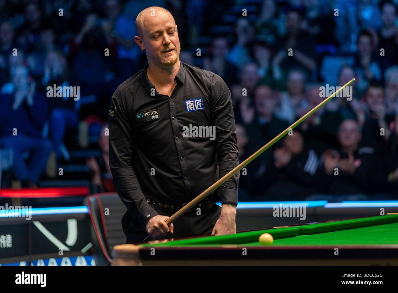 Chris wakelin or chang bingyu hi-res stock photography and images - Alamy