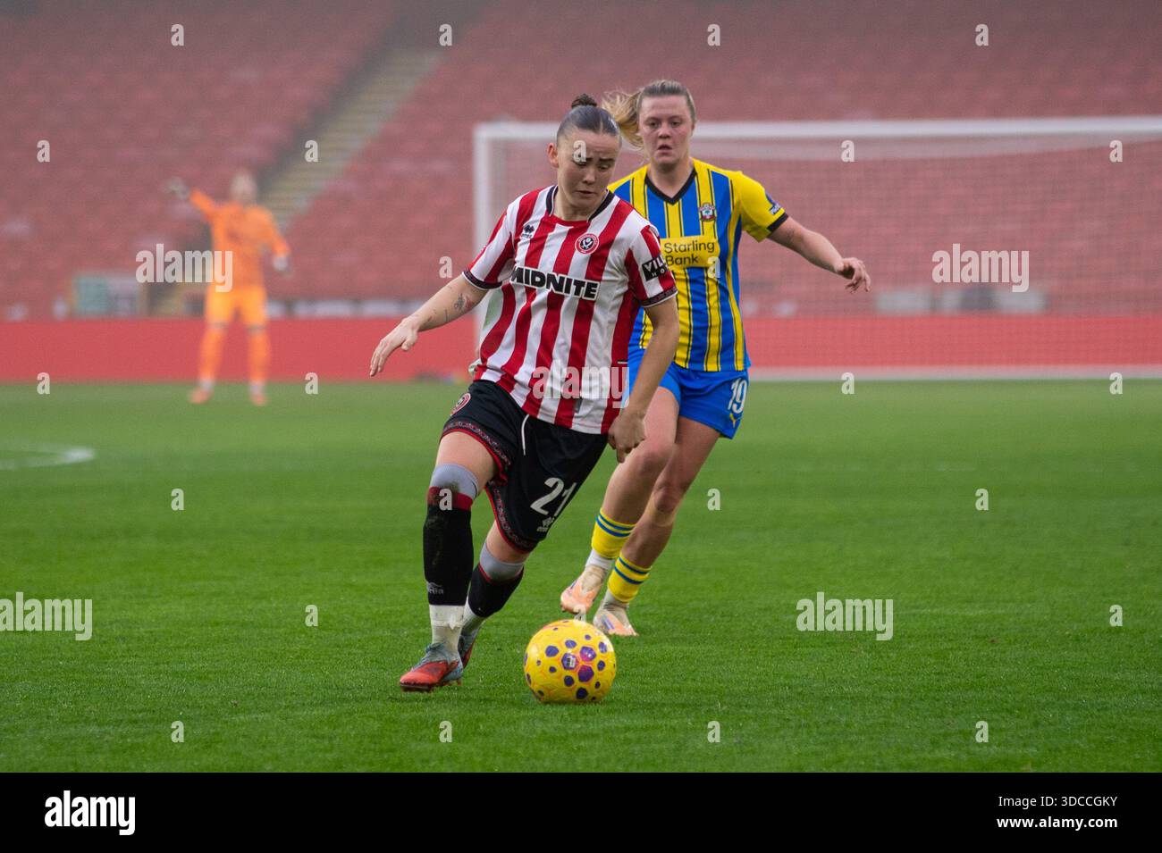 Lauren Thomas (21 Sheffield United) turns away from Jess Simpson (19 ...