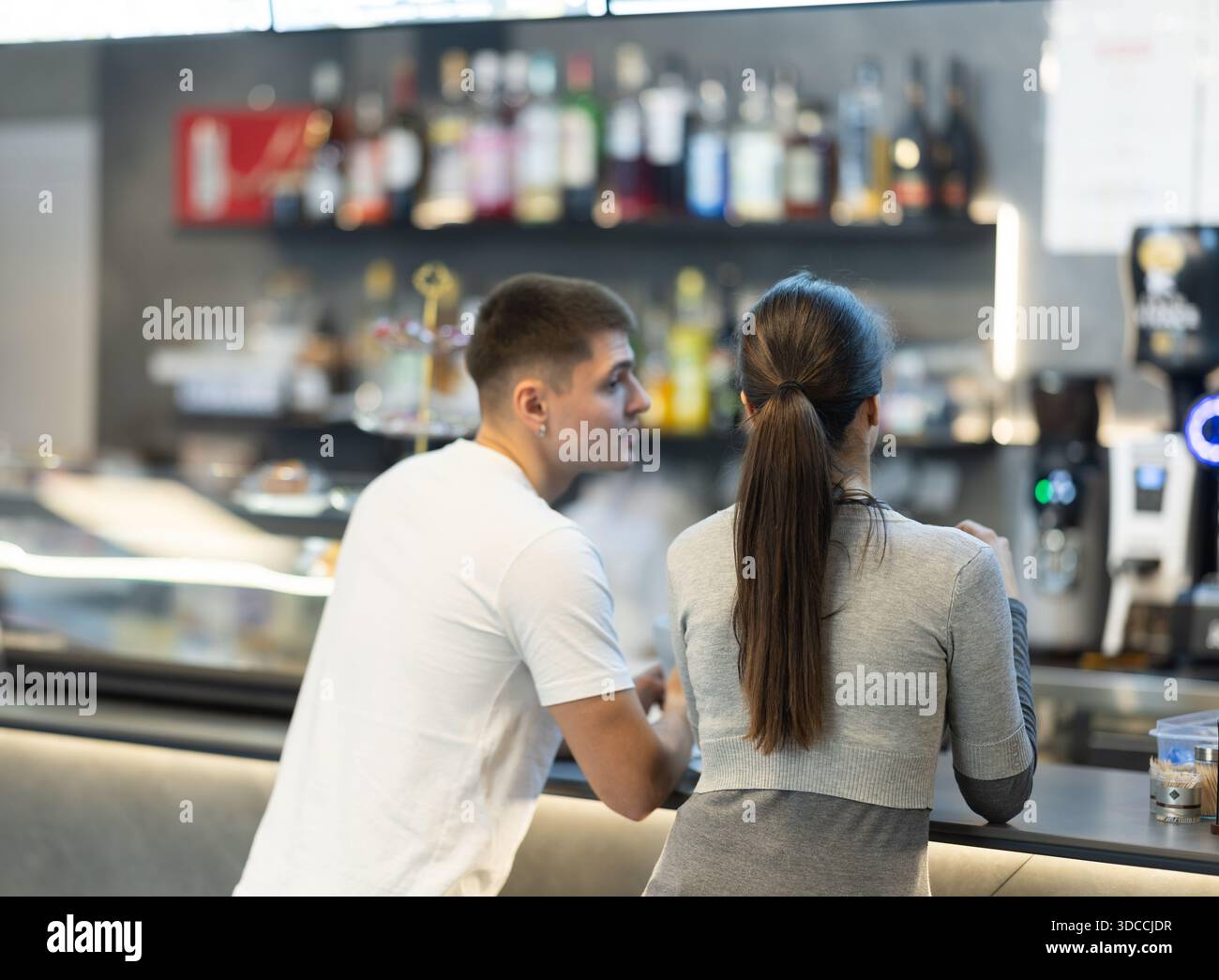 Back counter hi-res stock photography and images - Alamy