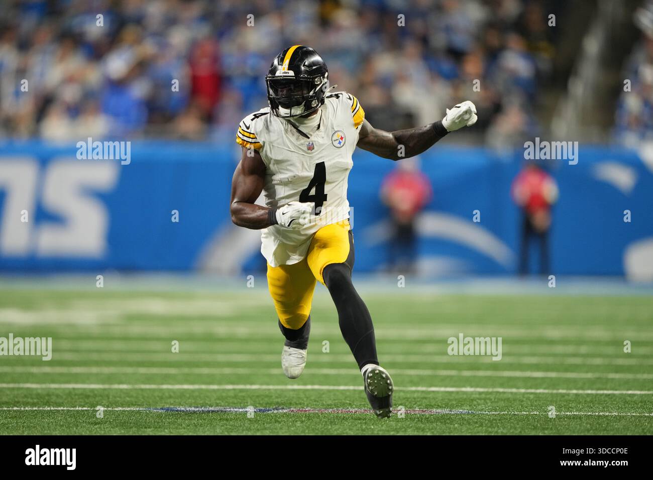 Pittsburgh Steelers' DK Metcalf plays during the second half of an NFL ...