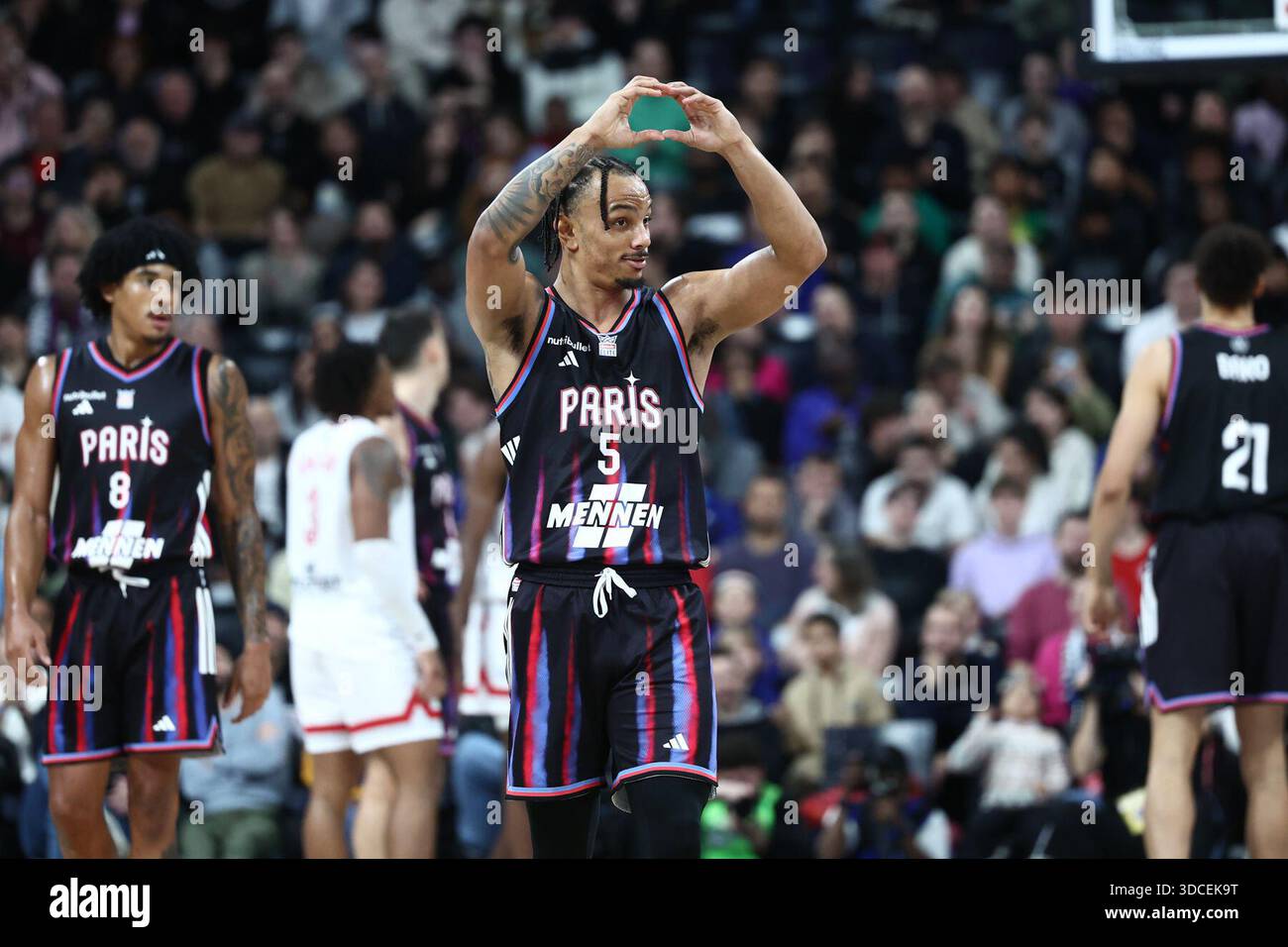Justin Robinson of Paris Basketball during the Betclic Elite match ...