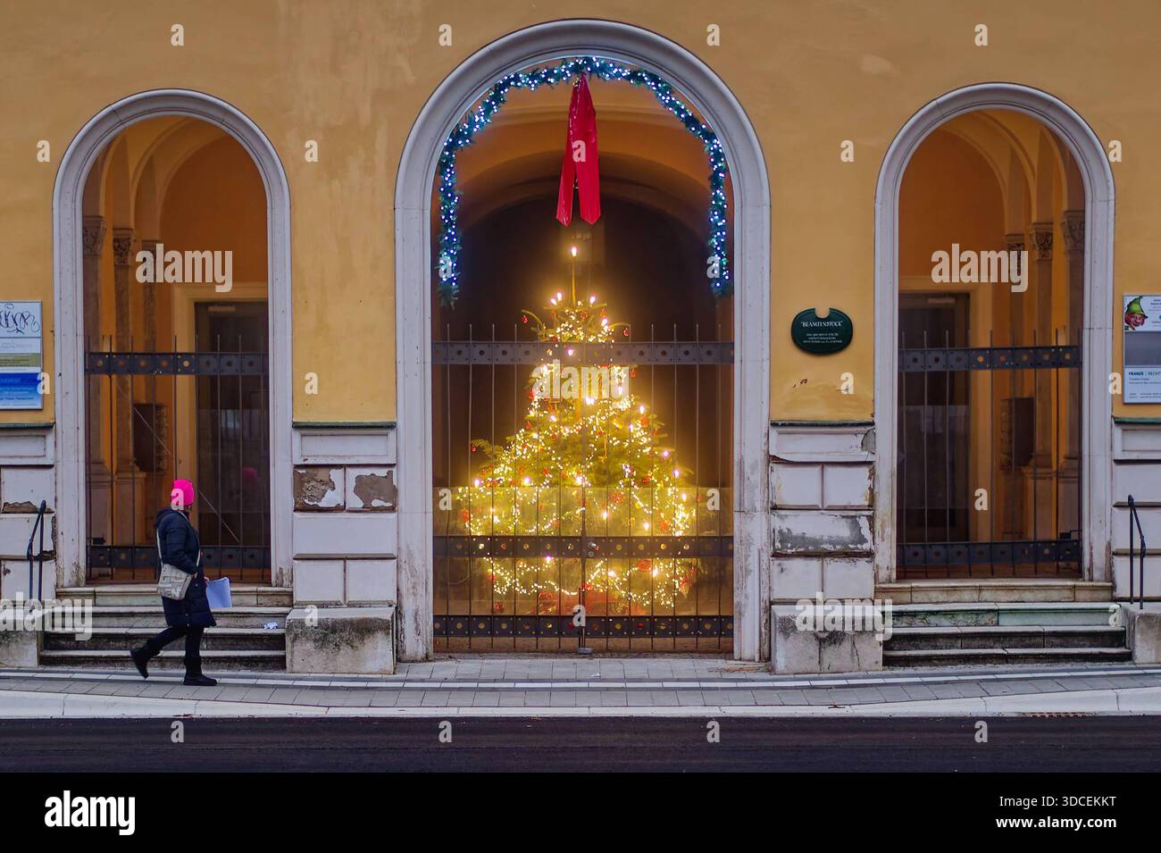 Vorweihnachtliche Stimmung. Weihnachtliche Dekoration in Bad ...