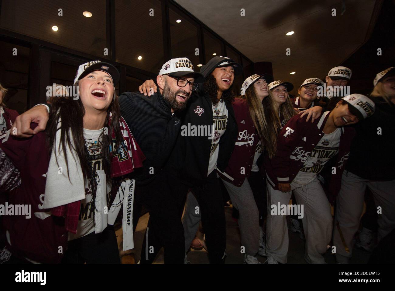 Members of the national champion Texas A&M volleyball team sings the ...