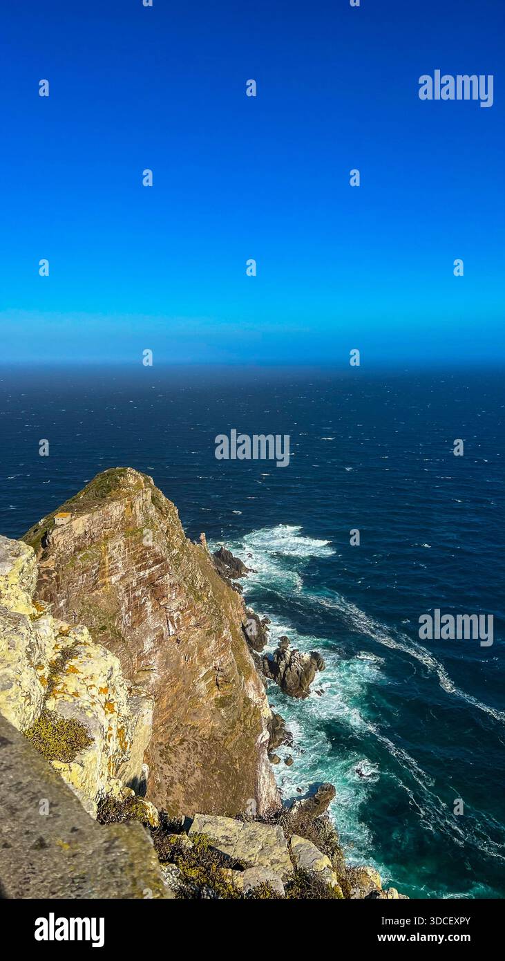 Rugged hiking terrain with spectacular ocean views in Cape Town Stock ...