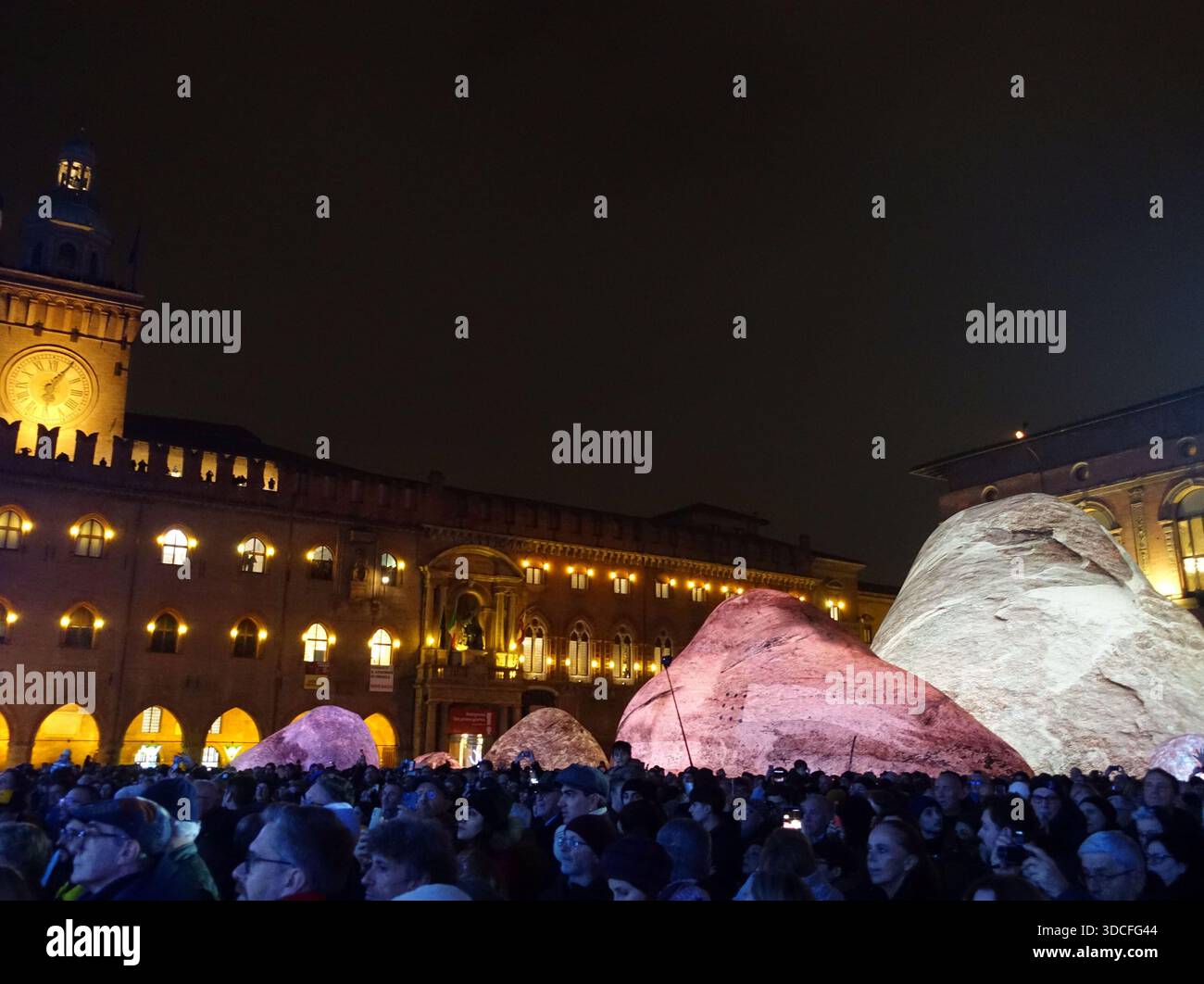 Bologna. Lighting of Iwagumi - Dismisura, a Christmas installation and ...