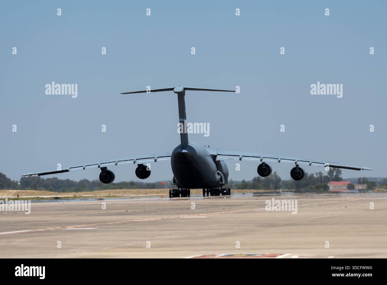 Aerial rear view large cargo hi-res stock photography and images - Alamy