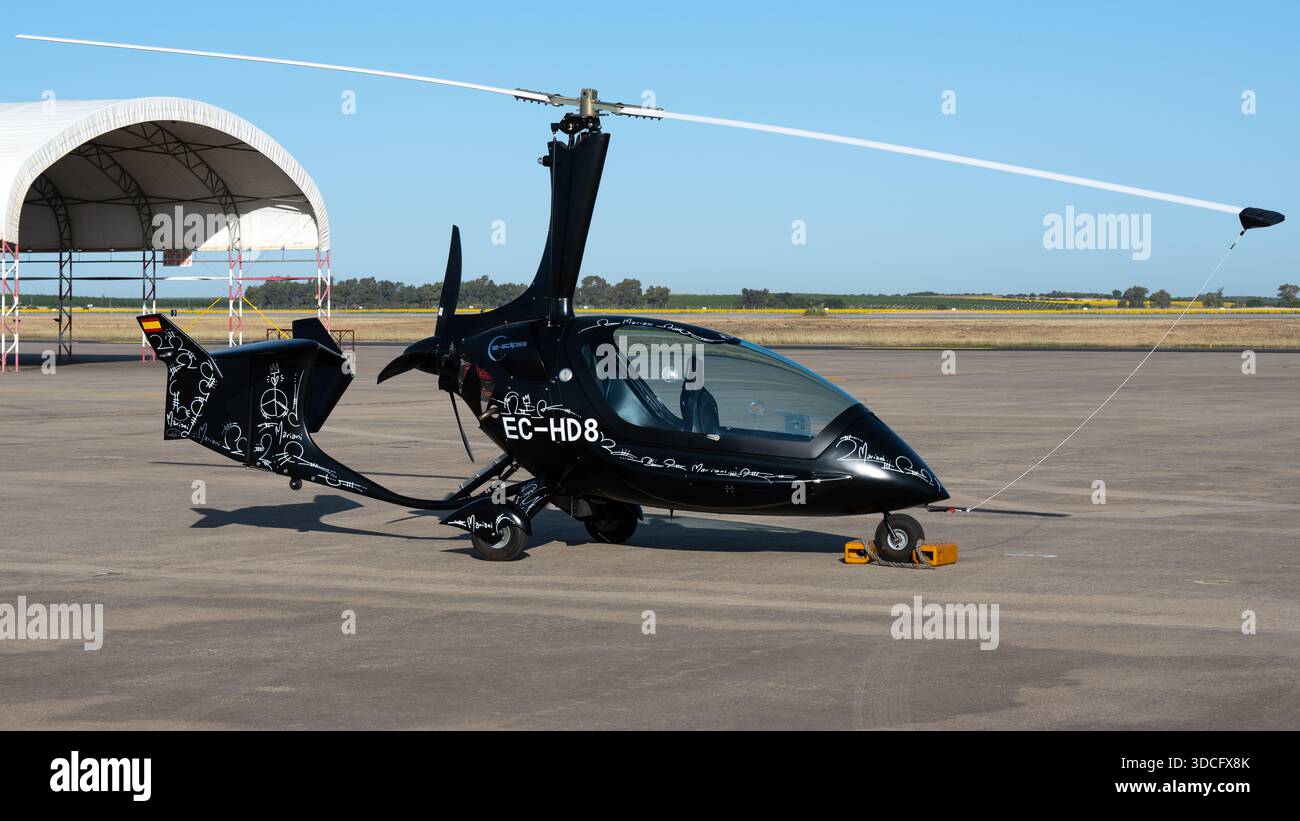 Distinctive open cockpit hi-res stock photography and images - Alamy