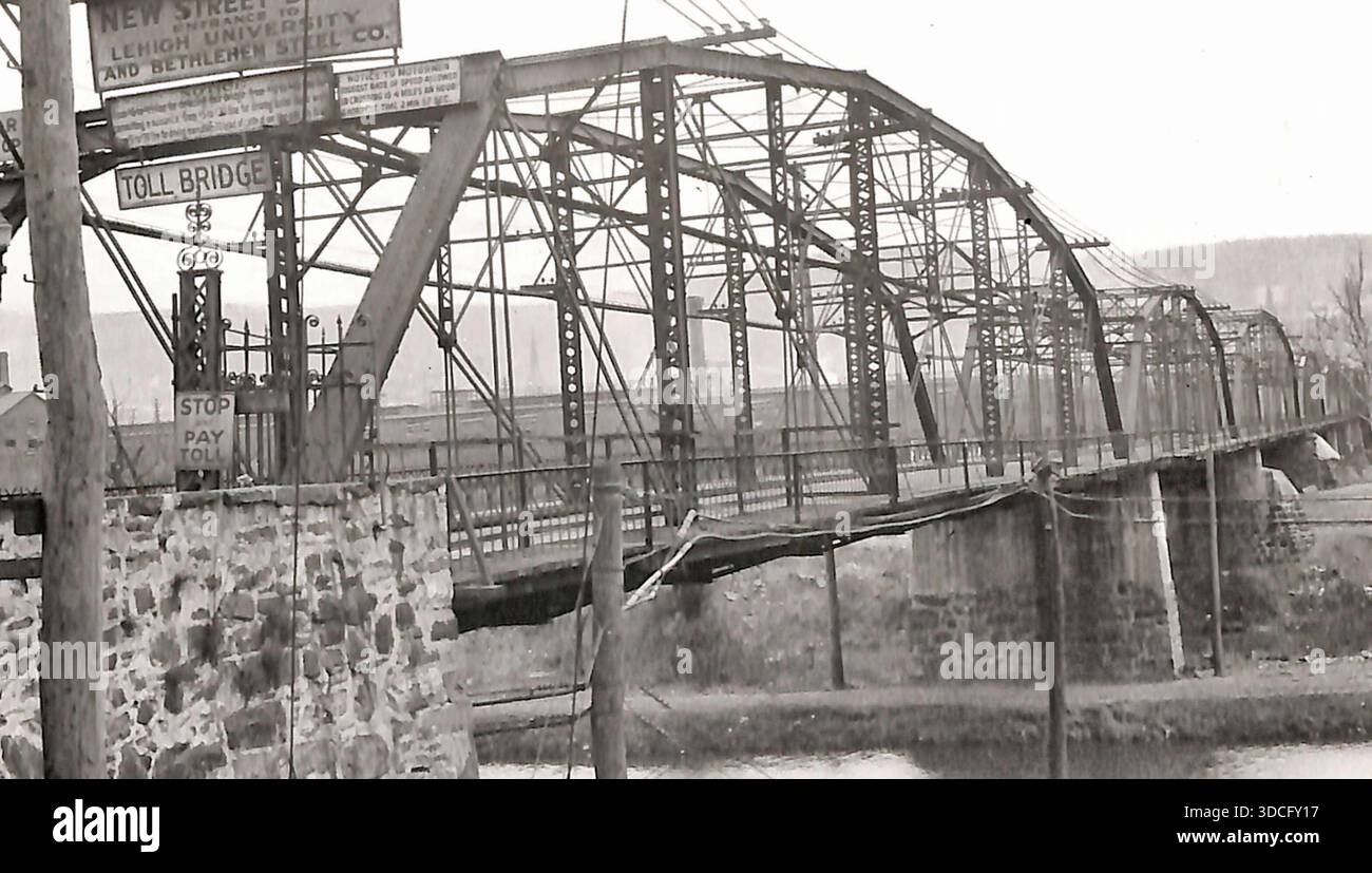 Toll Bridge at Bethlehem, Pennsylvania, circa 1950 Stock Photo - Alamy