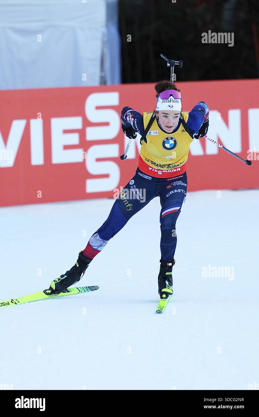 Lou Jeanmonnot (France), Women 12,5 Km Mass Start during the BMW IBU ...