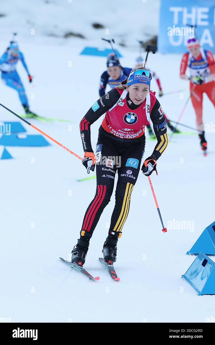 Franziska Preuss (Germany), Women 12,5 Km Mass Start during the BMW IBU ...