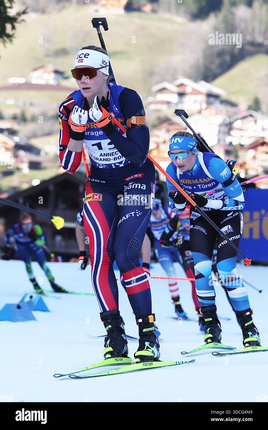 Karoline Knotten (Norway), Women 12,5 Km Mass Start during the BMW IBU ...