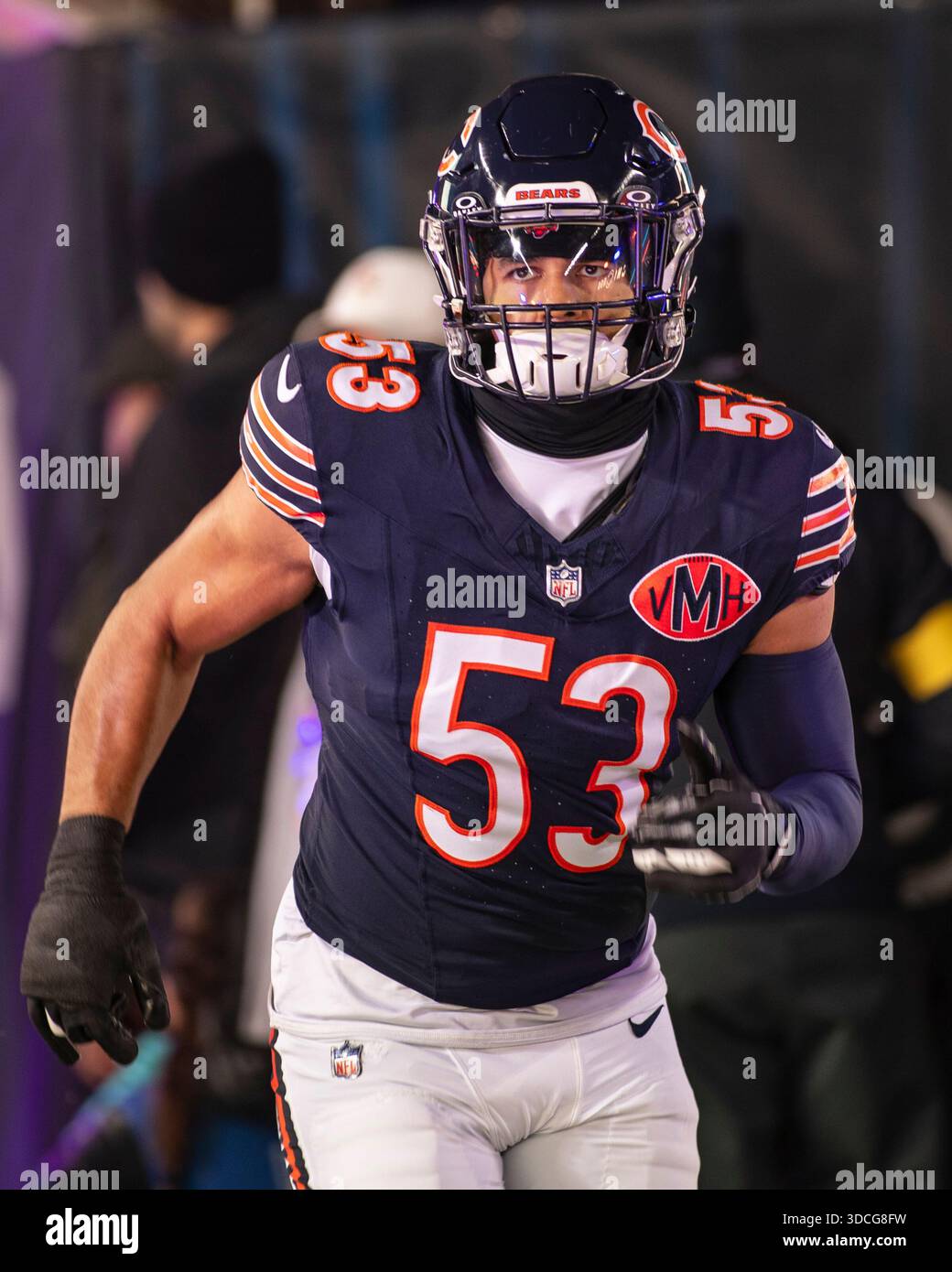 December 20, 2025: Chicago Bears T.J. Edwards (53) runs on to the field ...